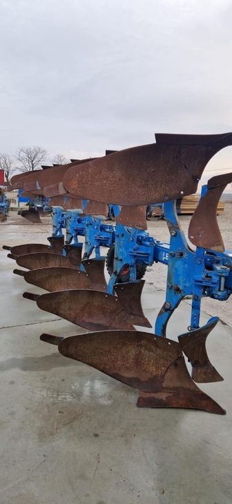 Lemken europal 7. 5 korpus plug bor