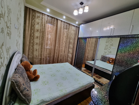 Двуспальная кровать