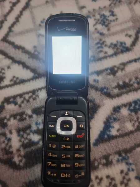 Perfectum telefon nomer sotiladi