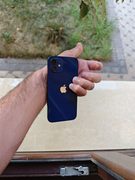 Продается iPhone 12 blue 64GB LL/A