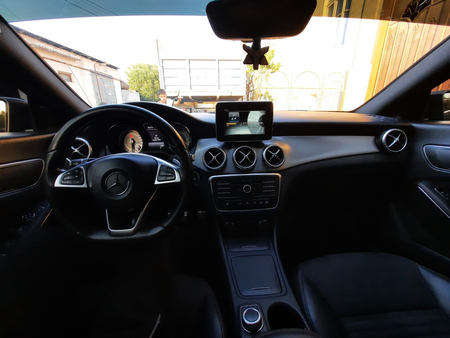 Mersades Benz CLA 200