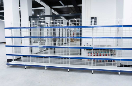 Продается оборудование для магазина, металлические стеллажи полки