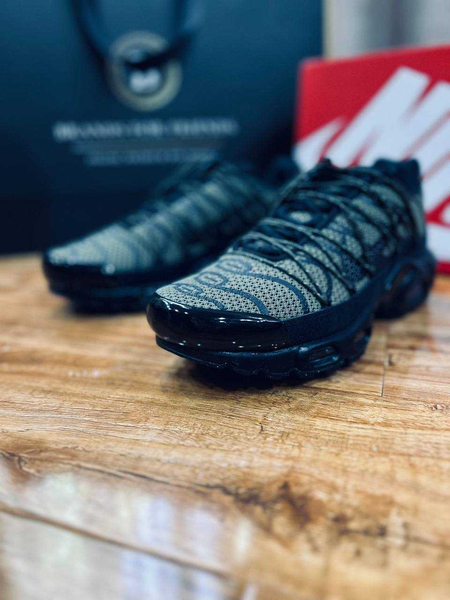 Nike Air Max Plus мужские кроссовки