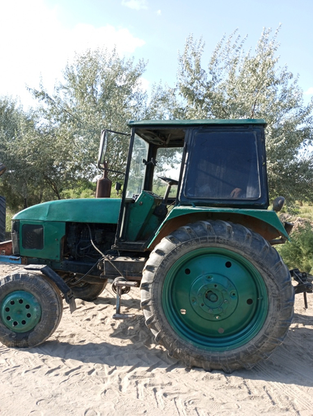 TTZ-80 traktori sotiladi