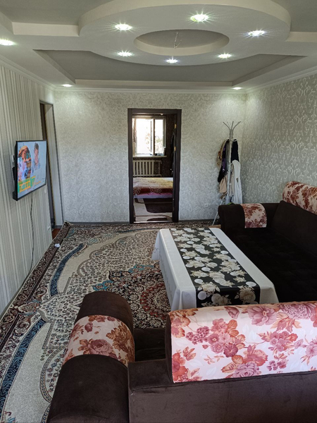 Своя новомосковская 2комн 2эт кирпич ремонт хорош балкон 2*6м пл 52м²
