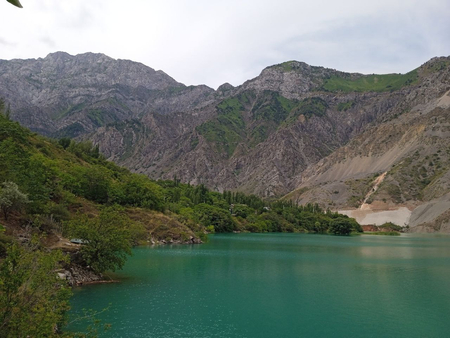 Дача в горах на берегу море