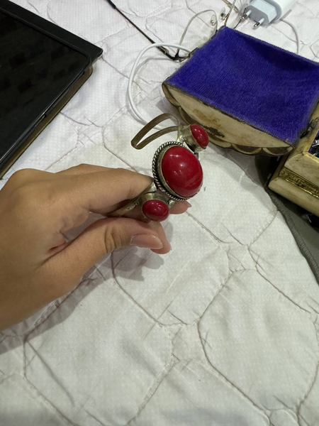 Продам свою биджутерию.