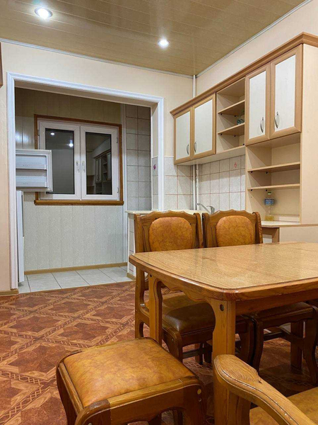Сдается 2 ком в Миробадском районе по улице Нукус. Все есть! Недорого.