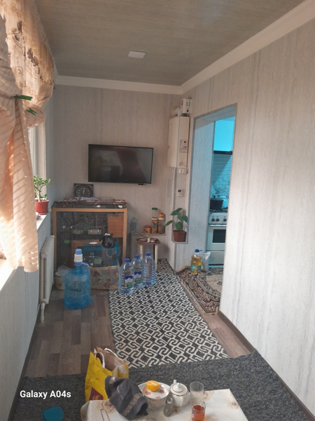 3 хонали квартира 2контурли катиол хамма жойда тёплый пол.