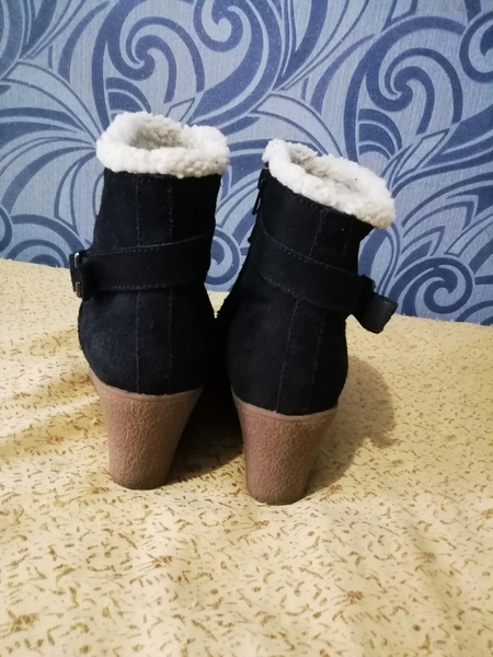 Женские замшевые ботиночки