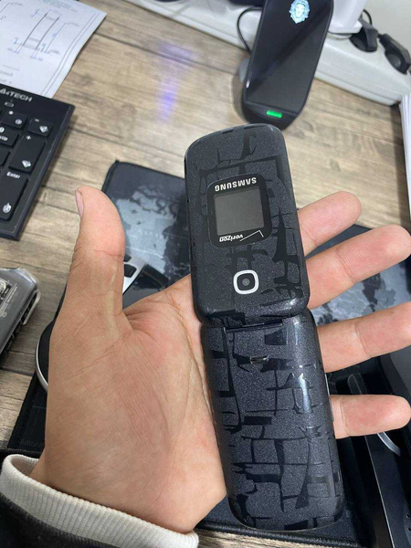 Samsung Verizon Gusto3 sotiladi