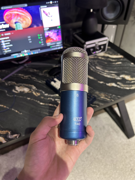 Студийный ленточный микрофон Mxl R40