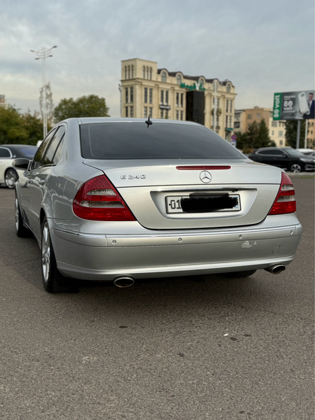 Mercades benz e240