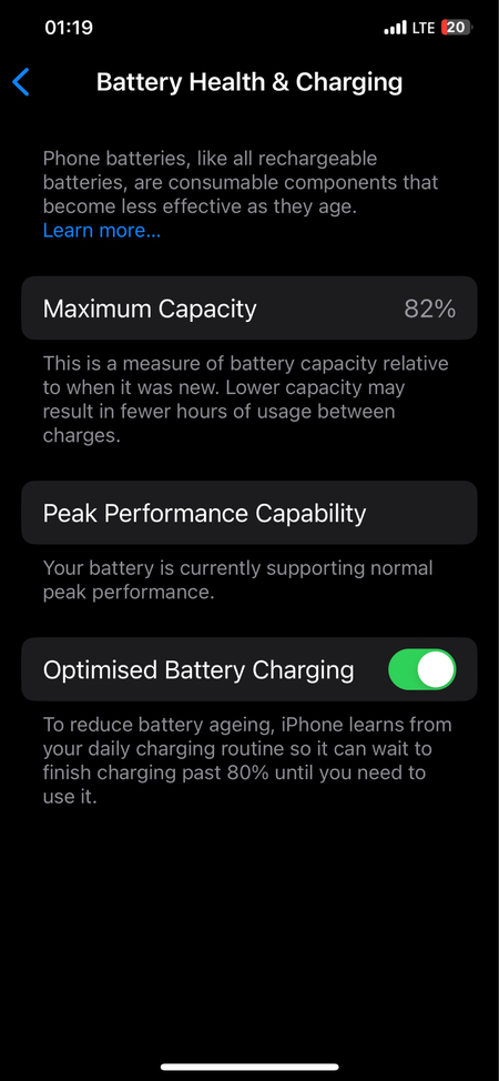 Iphone xs max oq ideal aybi yoq ideal batareya 82% orginal