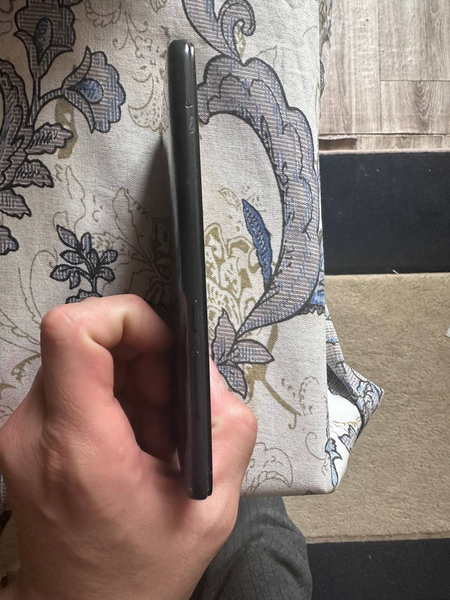 Redmi 8 4/64 ГБ в хорошом состояние