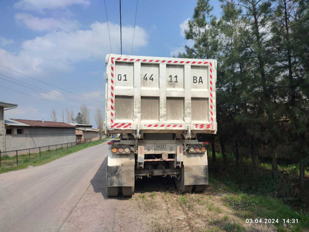 самосвальный прицеп