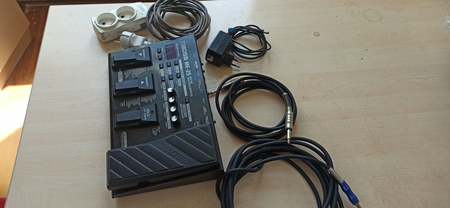 Gitara pedali boss me-25