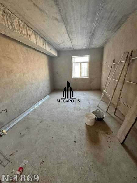 №1869 1 хоналик каробка холатда уй сотилади