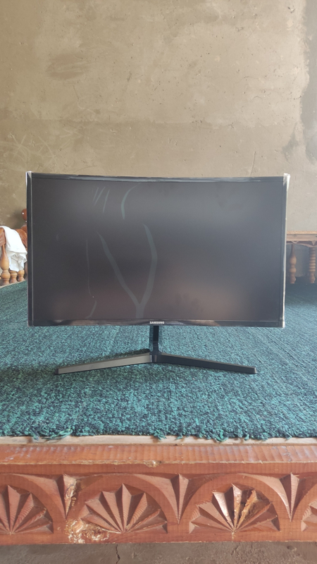 Samsung curved 27