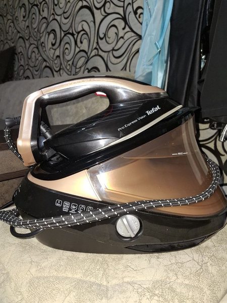 Продаётся паровая станция Tefal