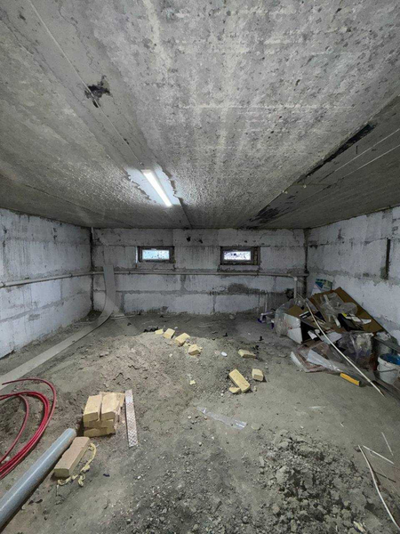 2 xonali 1-etaj 5 qavatli yangi g’shtli dom 60m2+60m2 padvali borr