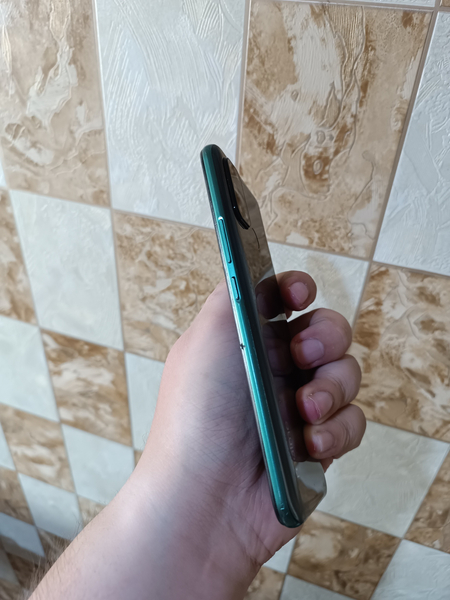 Realme 7i 4/128 GB 5000 Mach yaxshi sostoyaniya arzon narxda