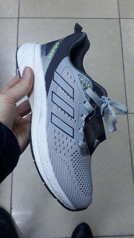 Кроссовки летние дышащие adidas