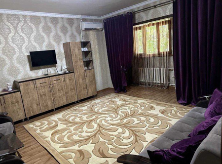 Аренда квартиры в центре 2/2/9 Бабура евро