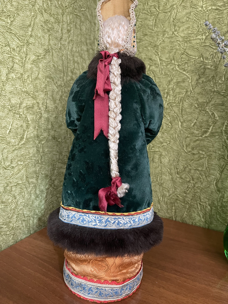 Продам винтаж куклу боярыня