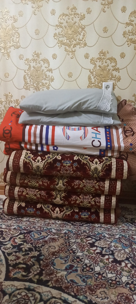 Korpacha prochniy material 1 ta korpa 2 ta yostu navalochkalari bilan