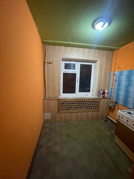 Квартира сотилади 1 этаж 2 хона сквазной