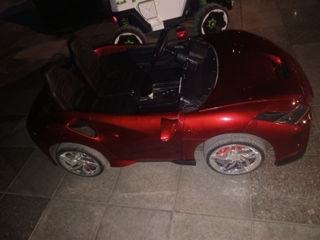 ferari f8 dapaoche sotiladi