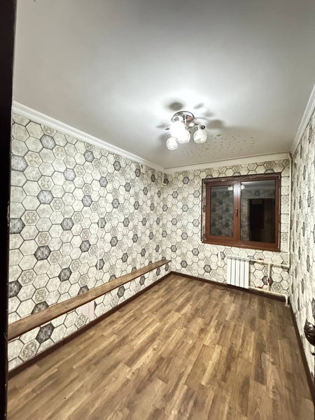 Продается чиланзар -26кв 2*3/1/4. Кирпич бл. 2х6