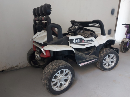 4×4 jip detiskiy holati ideal