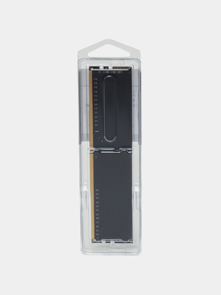 Оперативка: 32 ГБ, 3200 MHz 2 штук; SSD NVMe, M2 980 PRO; RGB БП 800Вт