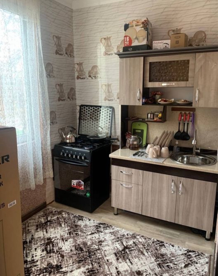 Феруза Продается квартира 2/3/4 балкон 1.5х3