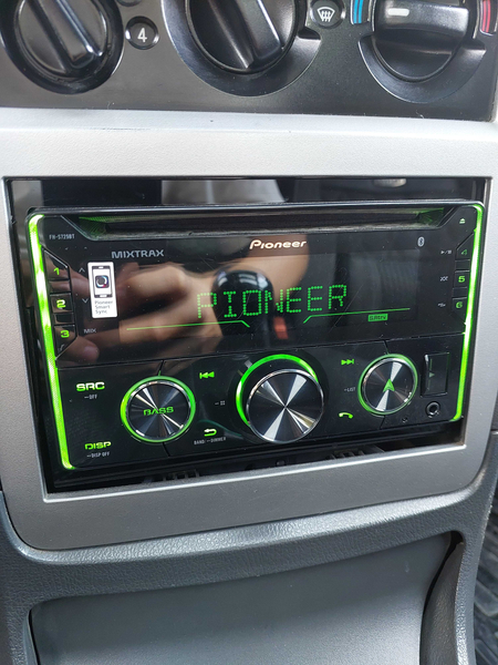 Pioneer FH-S725BT