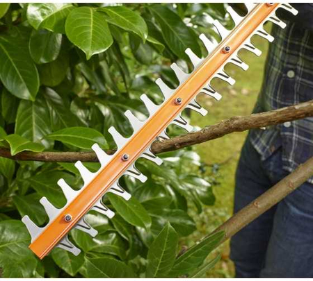 Kусторез Black&Decker BEHT201 (Shtill Hysquarna AL-KO Gardena Fiskars)