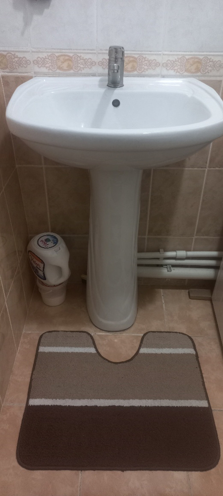 Rakvina + oyna + etajirka sotiladi