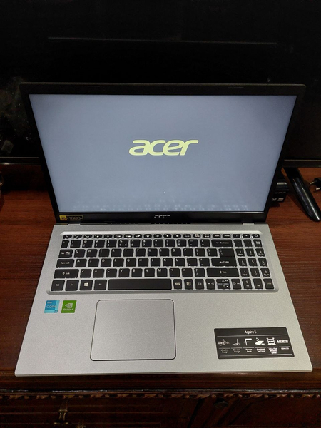 Ноутбук новый  acer