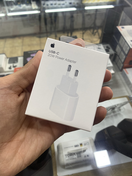 Зарядное устройство Apple USB-C Power Adapter (20W)