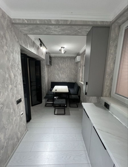 Sh.Rustavelli 3/2/4  kirpich razdelnie komnati  balkon meb.texnika