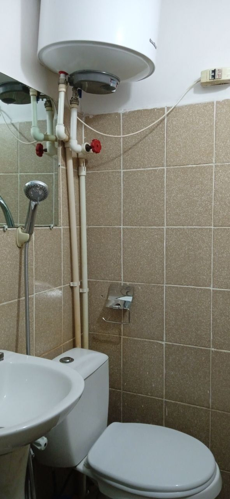 Когон шахрида жойлашган 2 хонали квартира ижарага берилади узок муддат