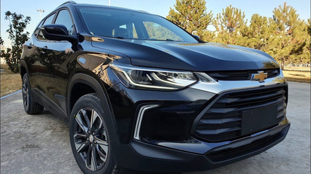 /./ TRACKER Qora Turbo 2023 yil /./