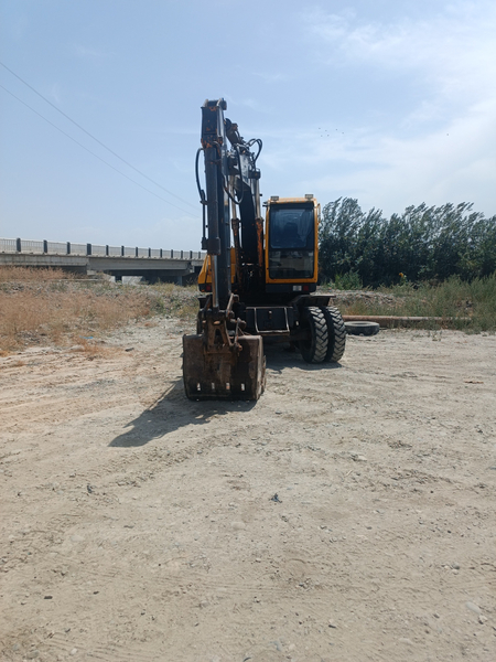 Ekskavator Samsung 132