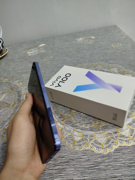 Vivo Y100 256G/b