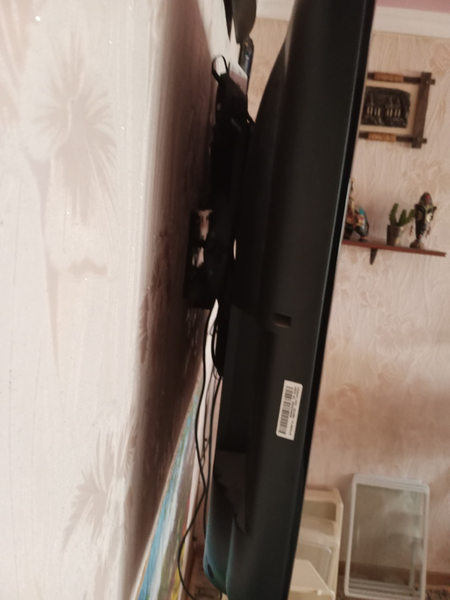 Телевизор LG - 42LH20