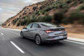 UMID AVTO dan HYUNDAI Elantra 2023 yillik 8% halol nasiya savdo