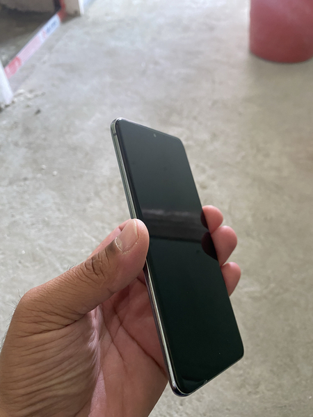 Samsung S20 5G 12/128 A’lo holatda.