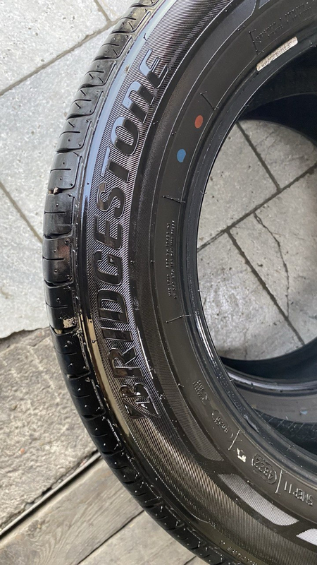 Почти новые Bridgestone 215/60R16 95V от Трекера 2.